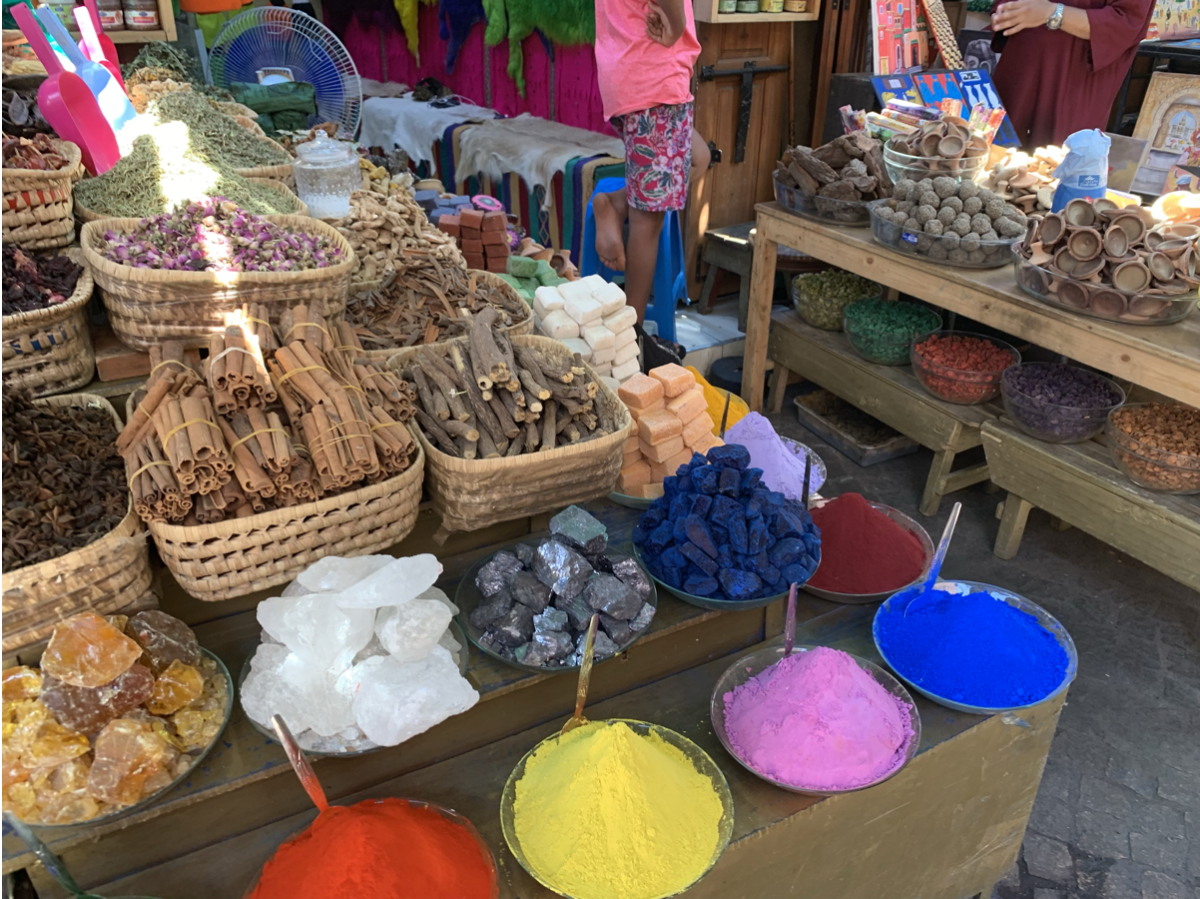 A Stylish Guide to: Marrakech, Morocco – Shades of Pinck