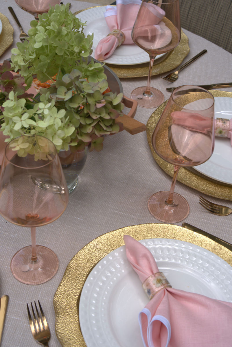 8 Tips For Hosting Your First Dinner Party - Shades of Pinck