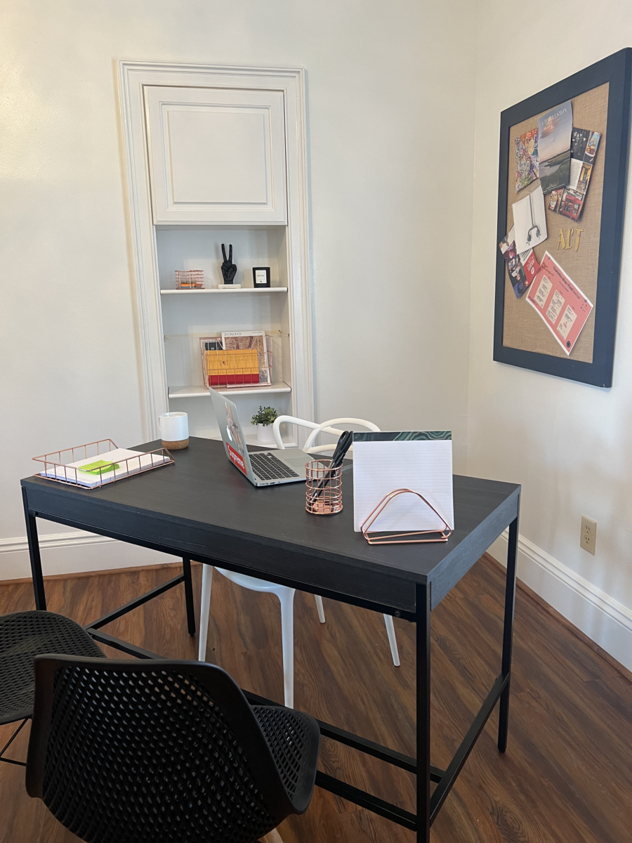 New SoP HQ Reveal // Executive Suite - Shades of Pinck